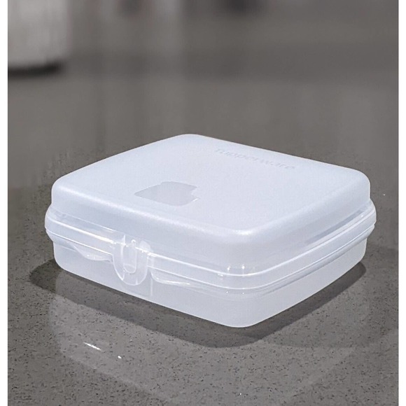 Tupperware | Kitchen | Tupperware Sheer Sandwich Keeper New | Poshmark